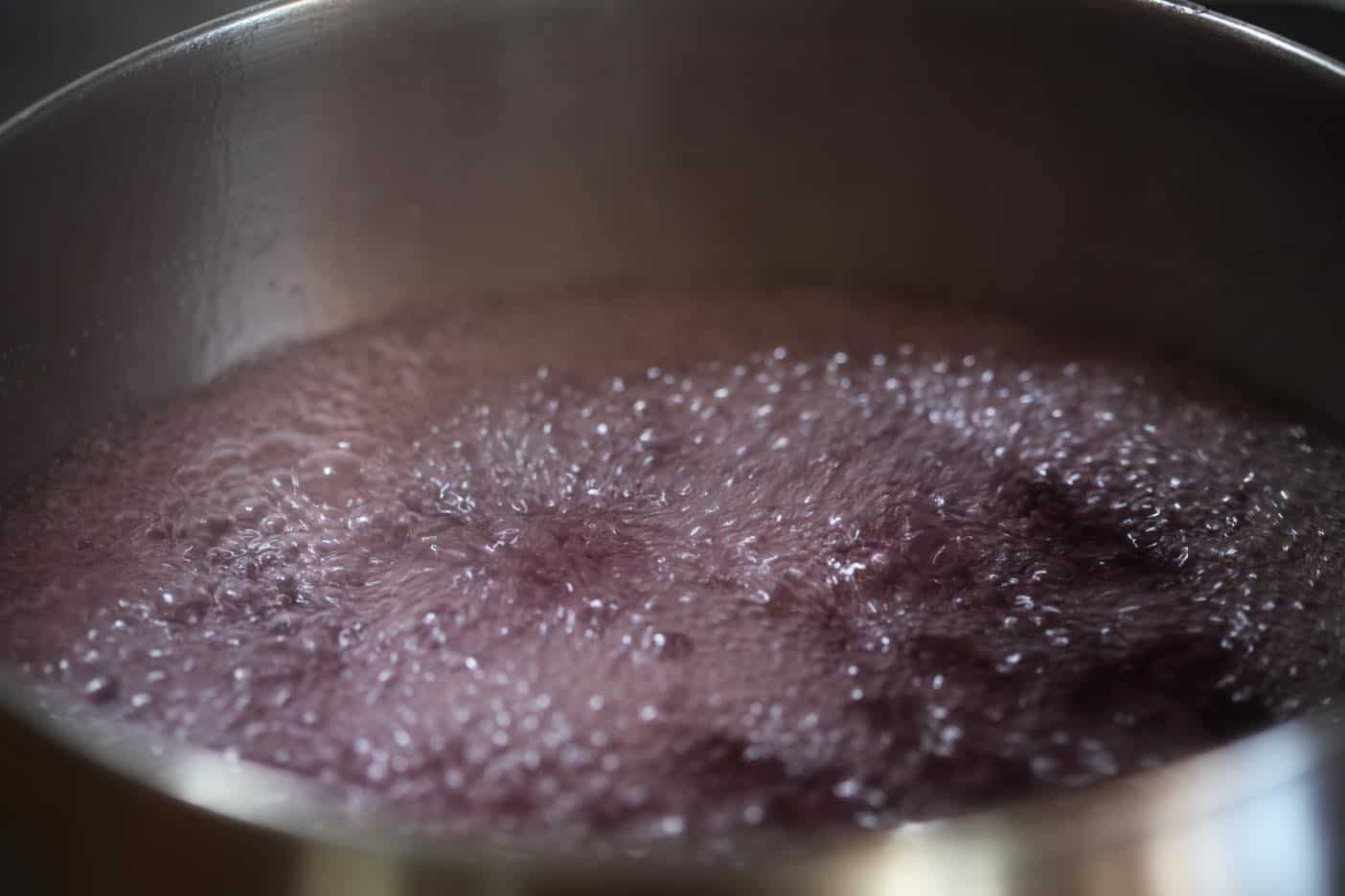 How To Make Daylily Jelly- Daylily Jelly Recipe - Farmhouse & Blooms